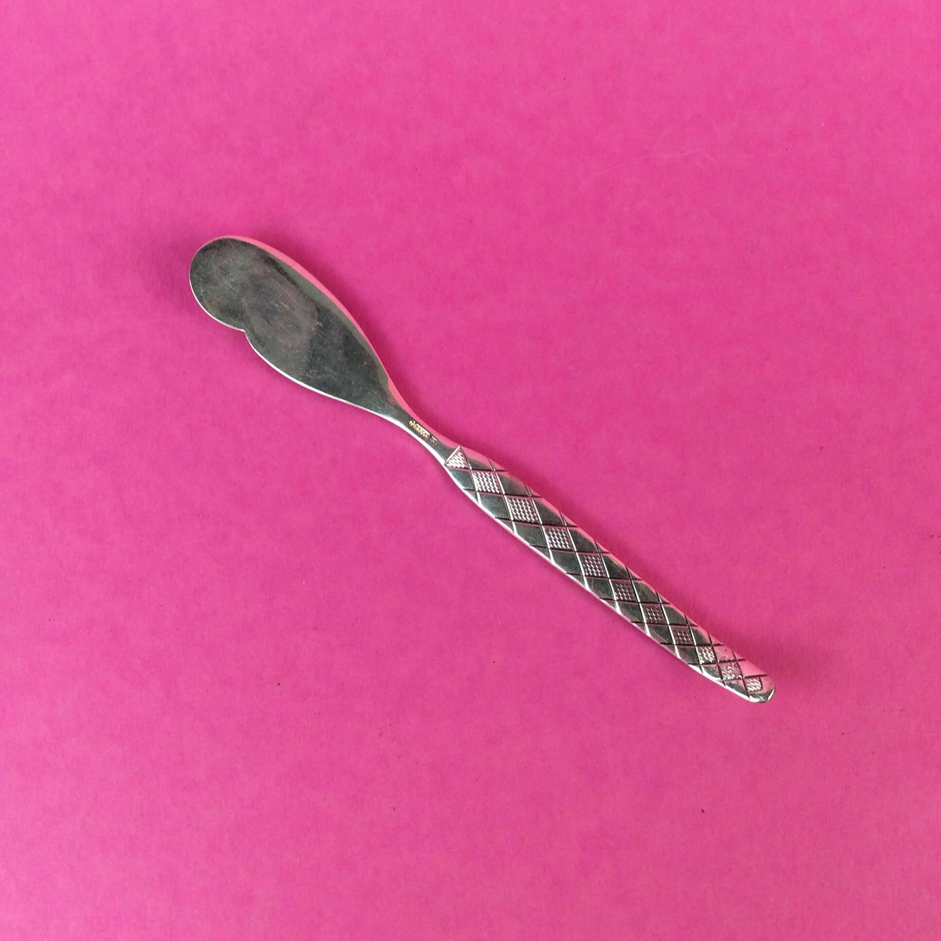 Versilbertes Art Deco Buttermesser "Harlekin", Fa. Amager, Dänemark, um ...